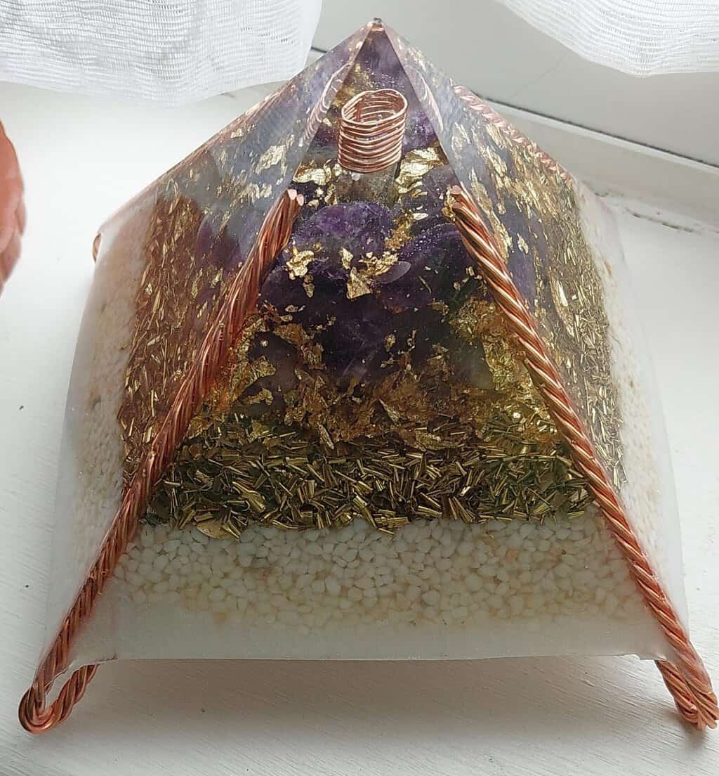 Crystal Orgonite Pyramid - Amethyst with Gold Flakes - LIFEFLOWS